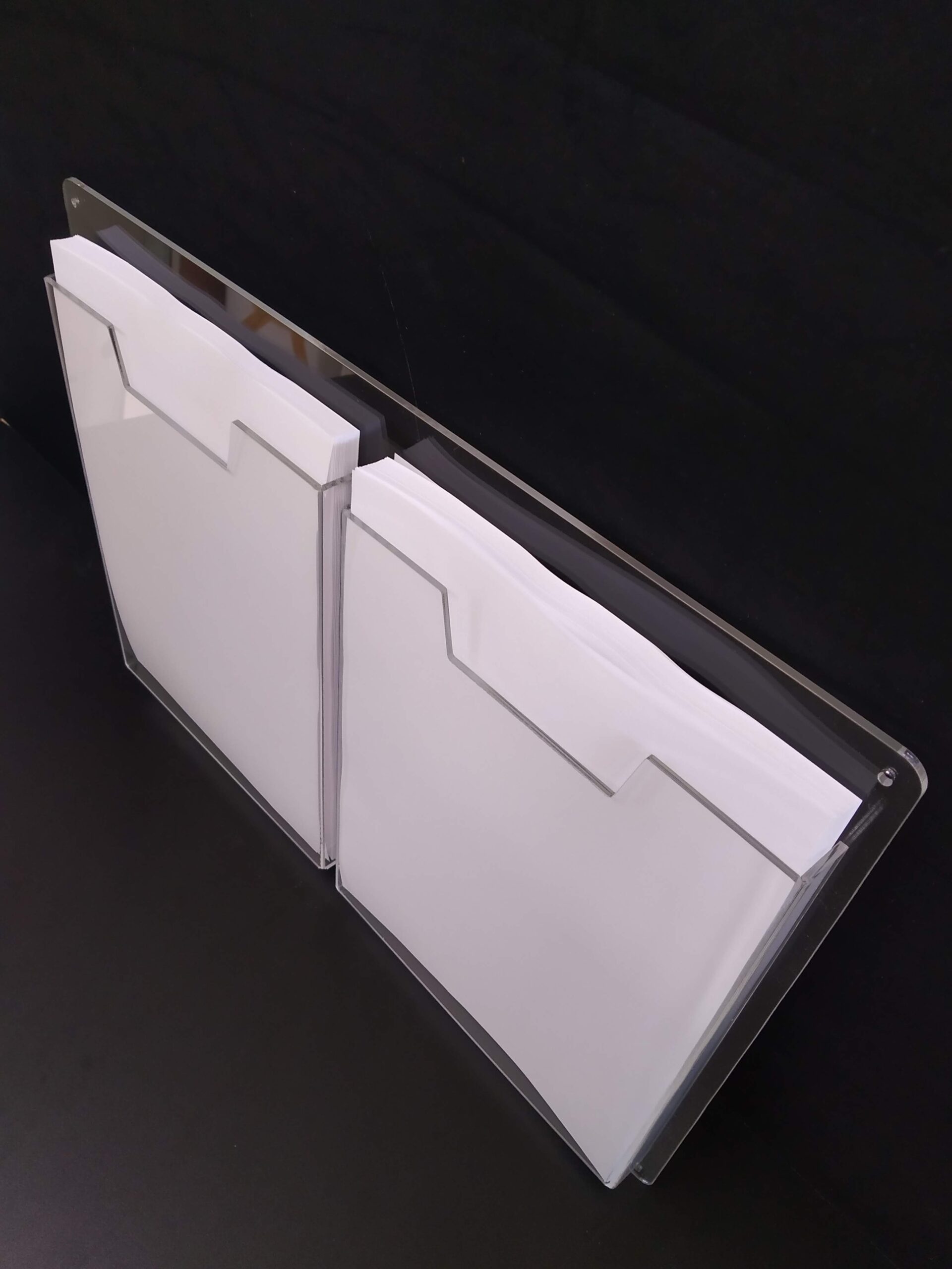 Display A4 Duplo Para Parede Em Acrílico - Rick Acrílicos